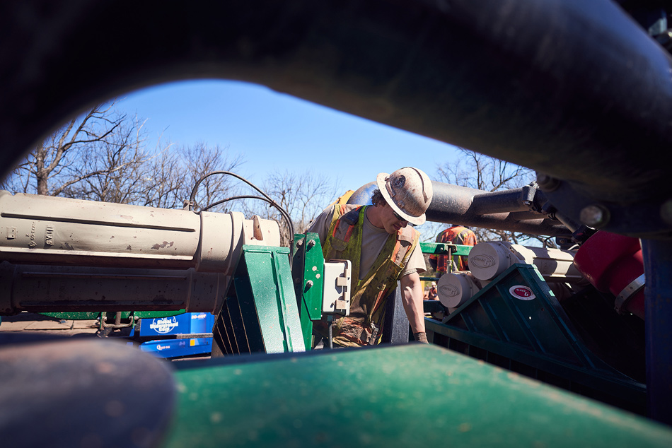 M1200DH - American Augers - Drilling Cleaning System With Easy Setup